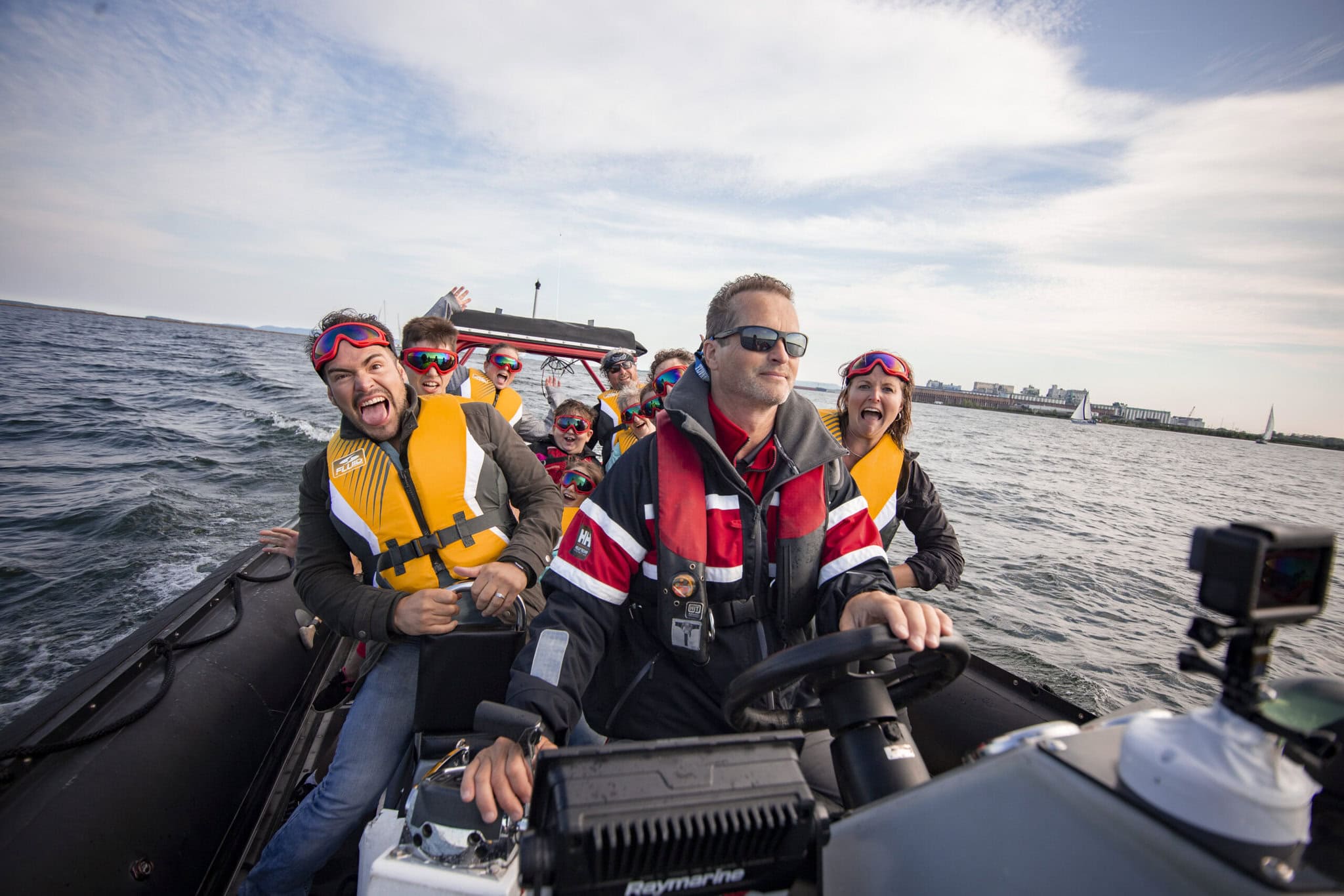 Public Welcome Island / Kam River Zodiac Blast | 1 hour Tour